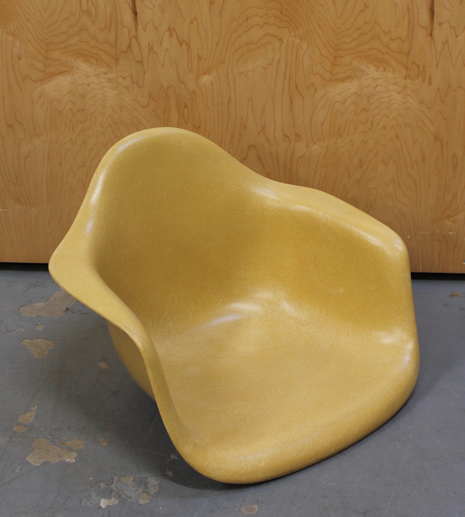 Original Eames Arm Shell 'Mustard' - humemodern